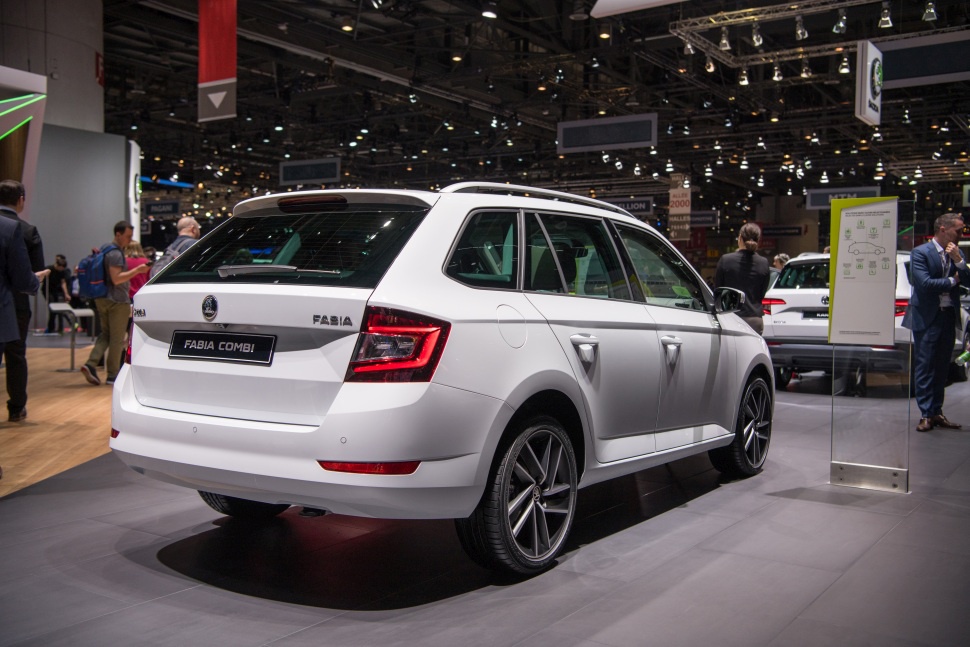 Skoda Fabia III Combi (facelift 2018) 1.0 MPI (60 Hp)